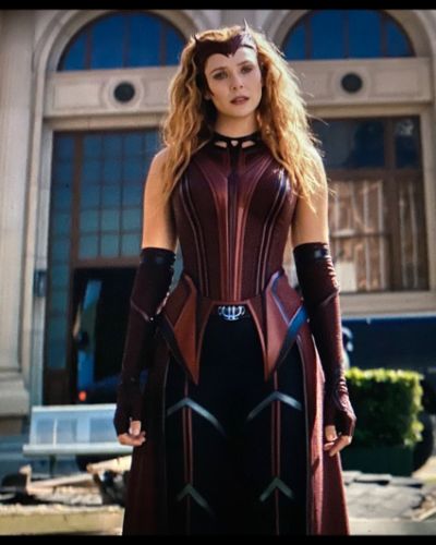 Scarlet Witch (MCU) – Near Complete Set